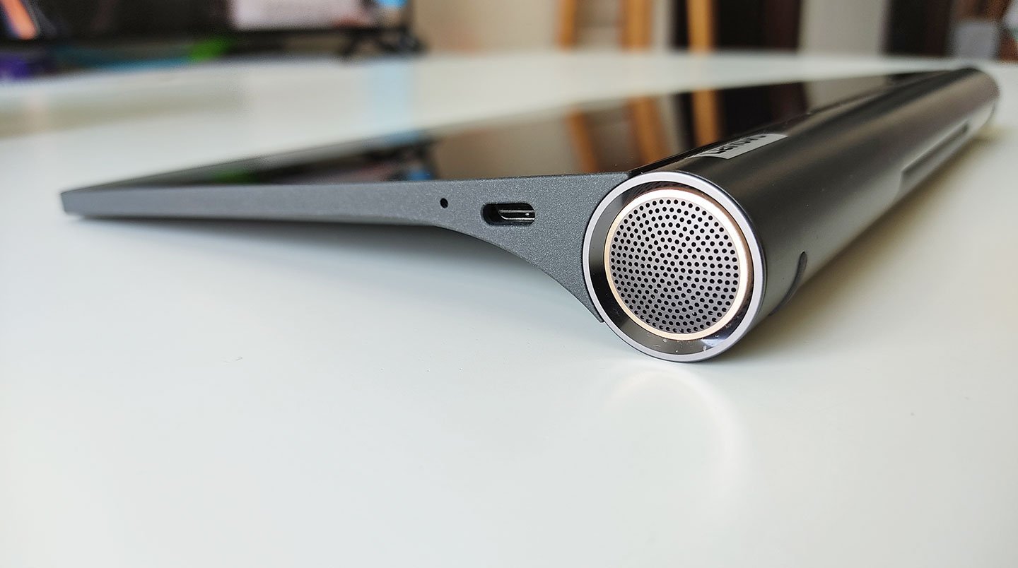 Lenovo Yoga Smart Tab Review - Gadgets Middle East