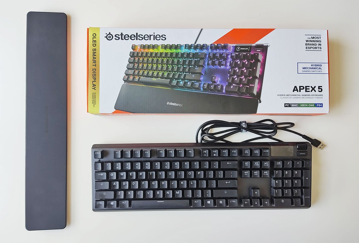 SteelSeries APEX 5 Hybrid Mechanical Keyboard Review - Gadgets Middle East
