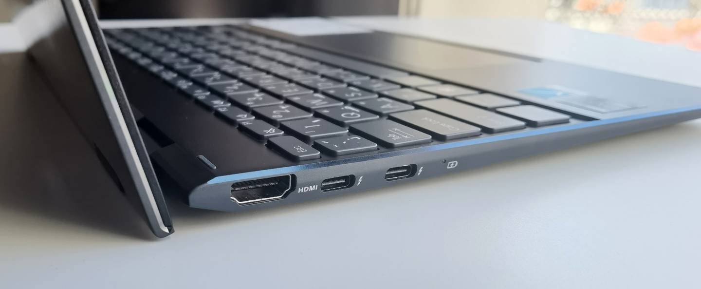 ZenBook Flip 13 UX363E Review - Gadgets Middle East