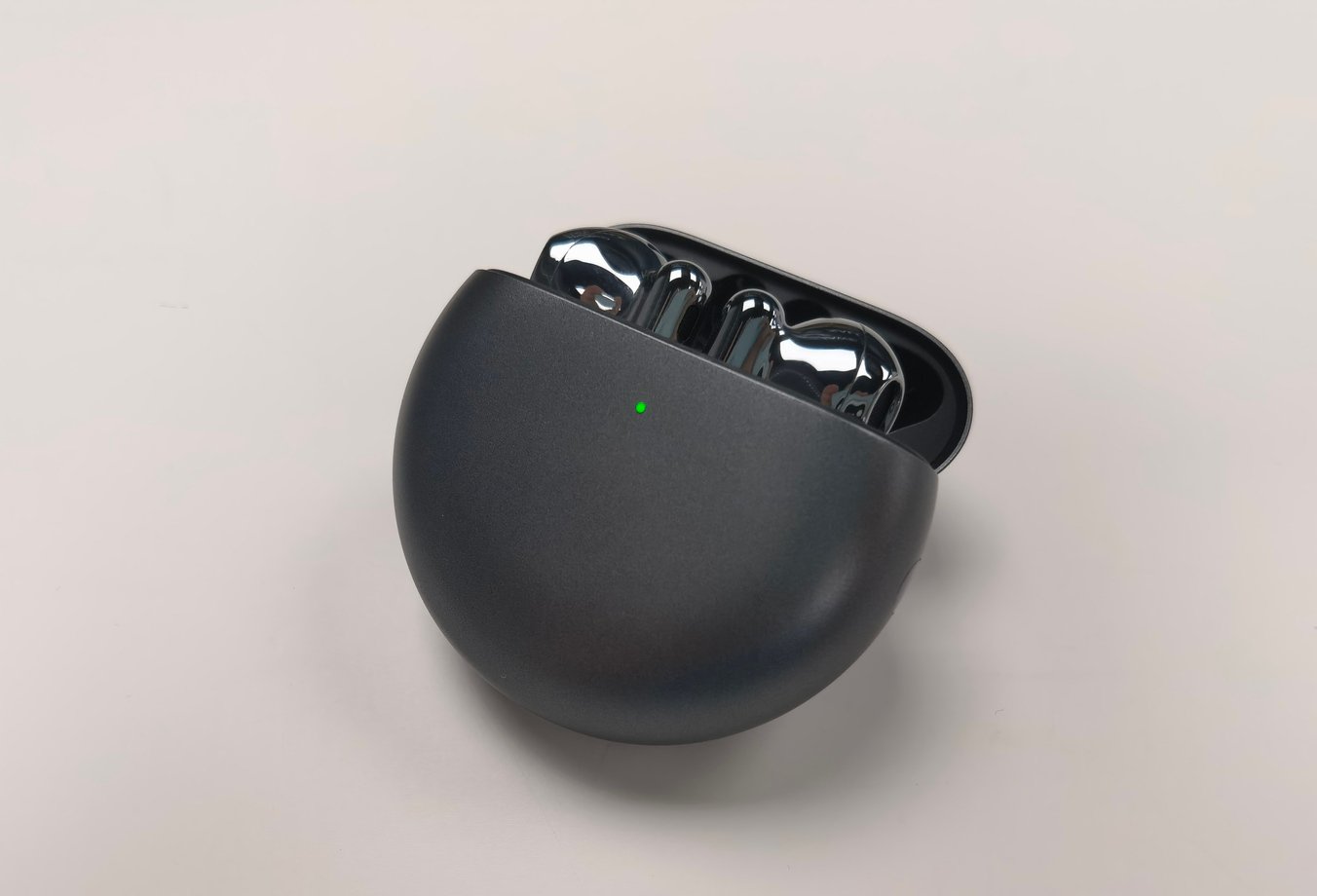 Huawei FreeBuds 4 may be the best open-fit ANC earphones in the UAE ...