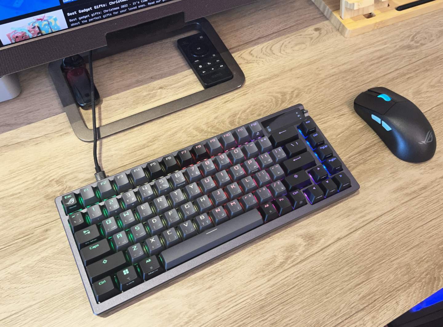 ASUS ROG Azoth Review - Gadgets Middle East