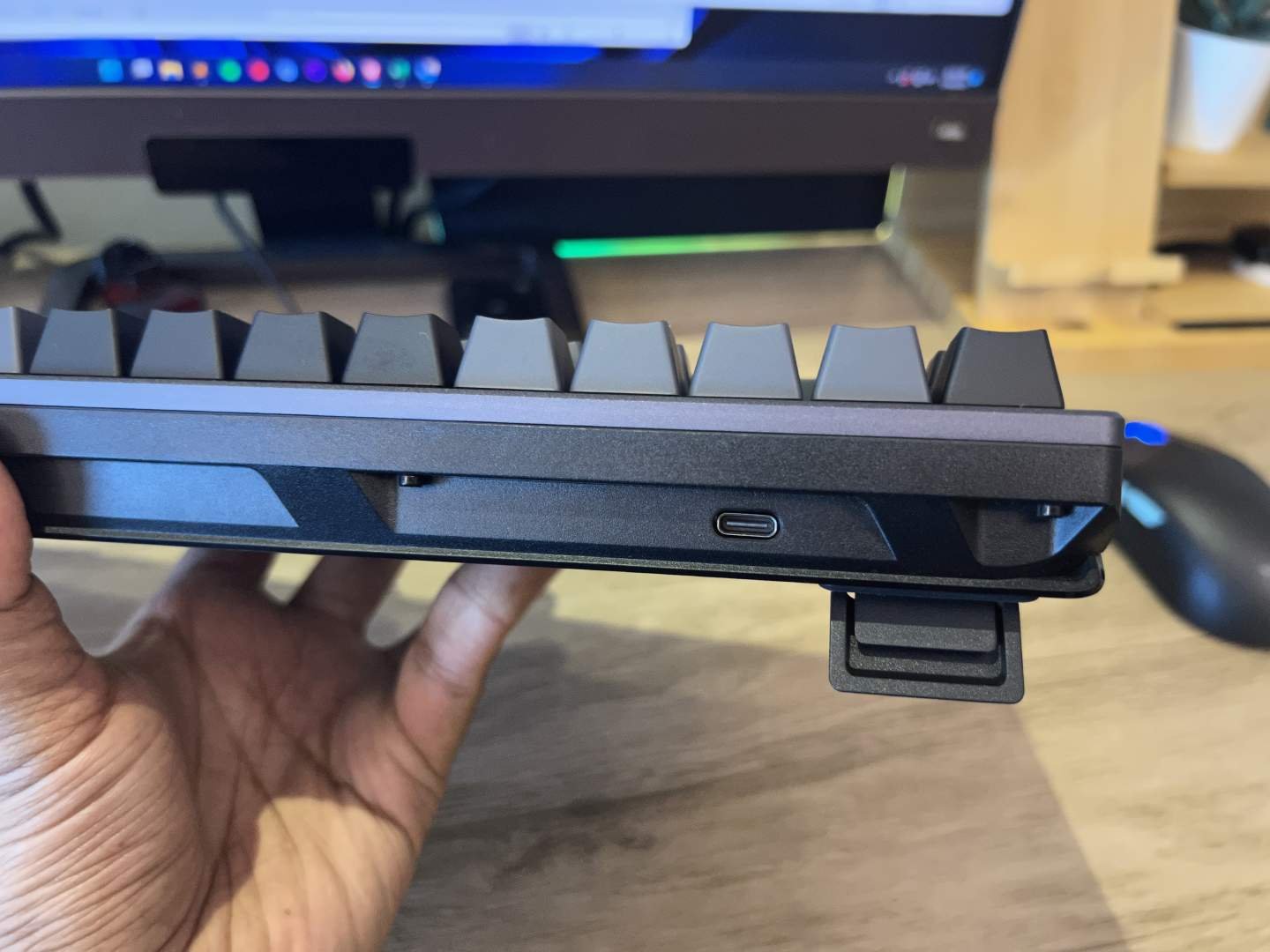 ASUS ROG Azoth Review - Gadgets Middle East