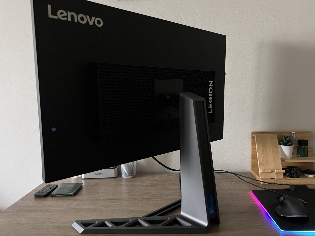 Lenovo Legion Y32p-30 Review - Gadgets Middle East