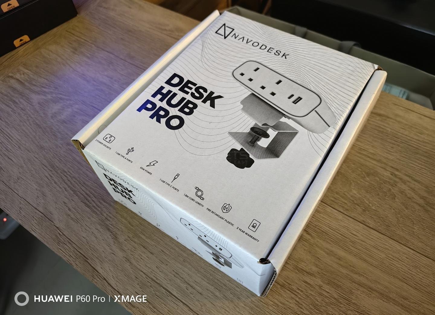 Navodesk Desk Hub Pro Review - Gadgets Middle East