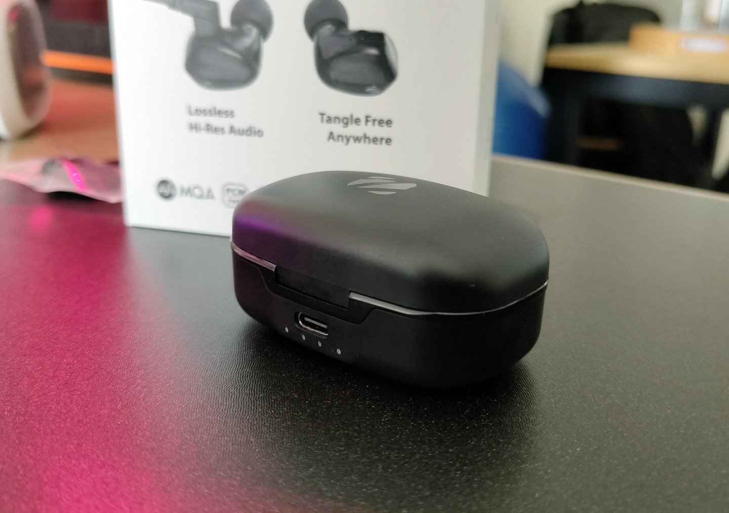 Zorloo Zophia Wire.less Earphones Review - Gadgets Middle East