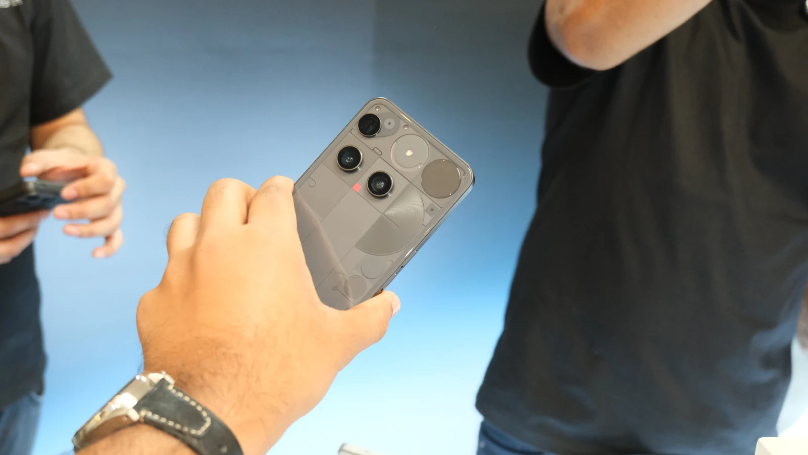 Nothing Launches flagship Nothing Phone (3) and Headphone (1) in Dubai ...